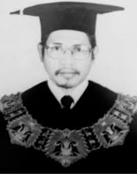 Parangtopo, Prof. Dr. Department of Physics